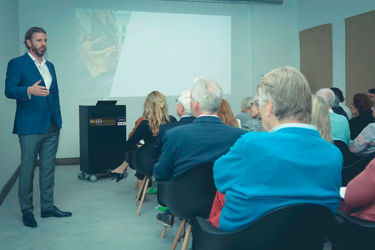 Home – Achieve your financials goals with help from Hugo